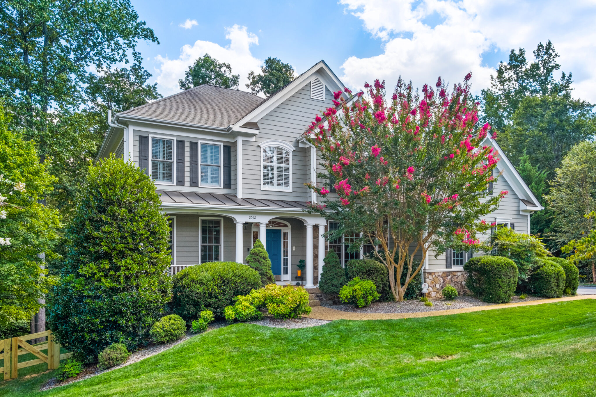 Darian Cochran - Avenue Realty